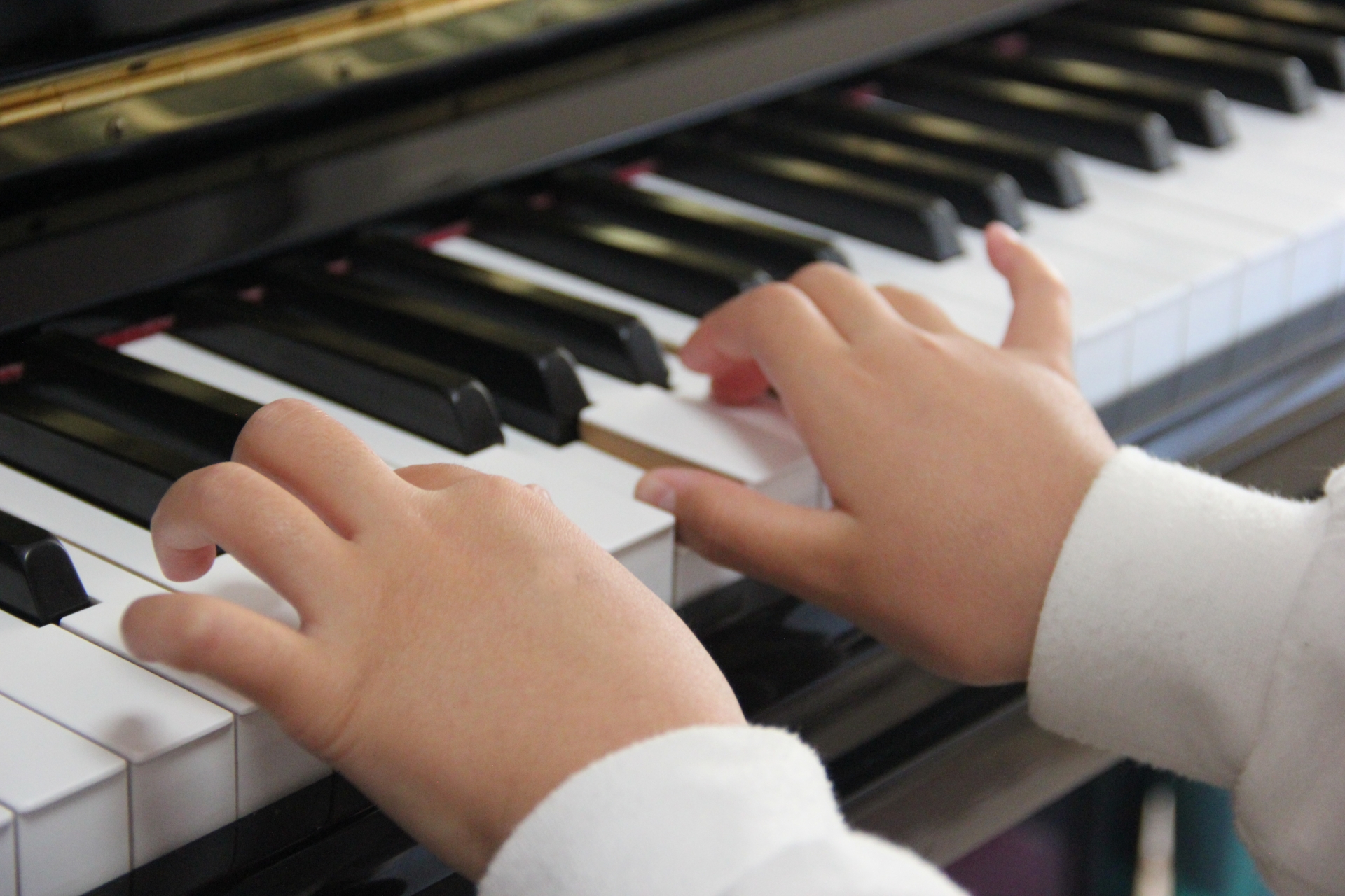 北九州市八幡西区近く中間市の西田和美ピアノ教室チェンバロ教室のピアノレッスン